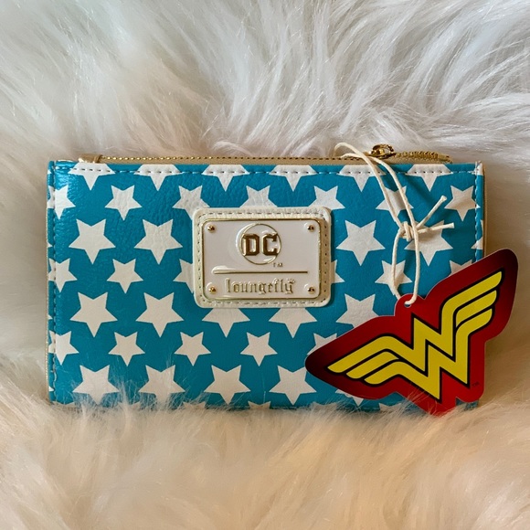 Loungefly | Bags | Loungefly Vintage Wonder Woman Wallet Dc Comics ...